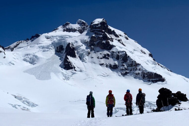 Asociación Argentina de Guías de Montaña
